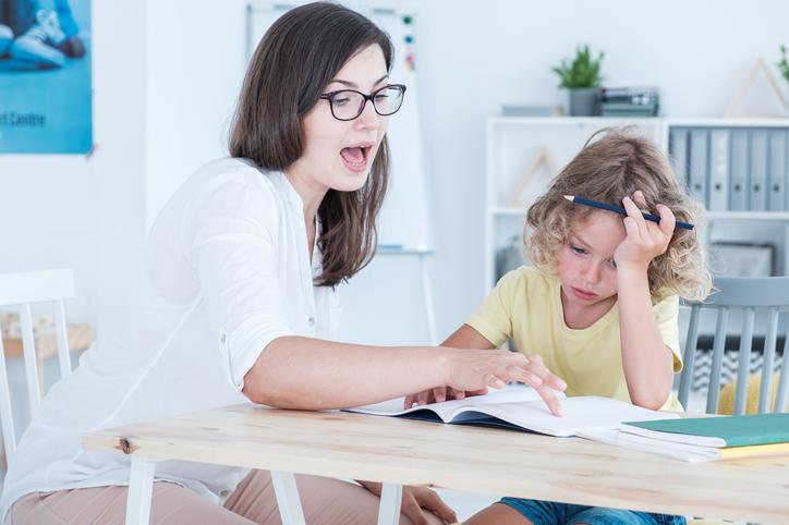 Cómo AYUDAR a un niño con DISLEXIA Consejos y Ejercicios