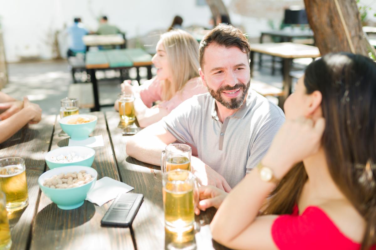 Qué significa cuando una mujer te cuenta cosas personales