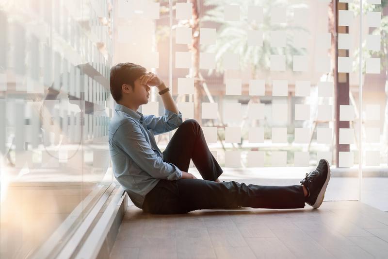 En qué consiste el miedo a volverse loco y cómo superarlo