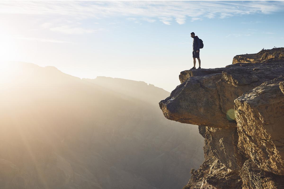 Acrofobia (miedo a las alturas): Qué es, causas, síntomas y tratamiento